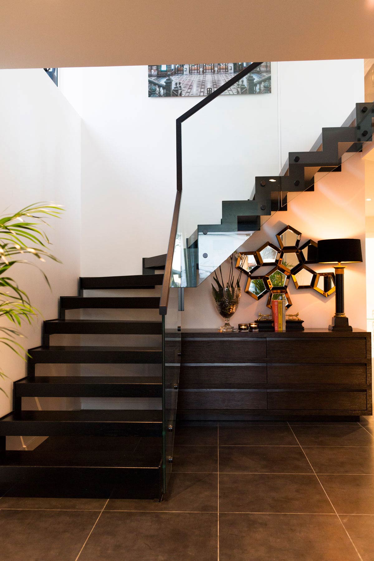 Designtrapp sort-sort - våre leveranser | Nytrapp.no